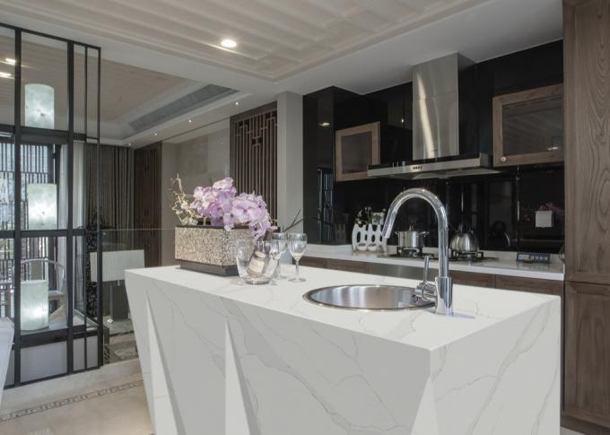 High Density Honed Finish Quartz Worktops Strong Resistance To Scratch