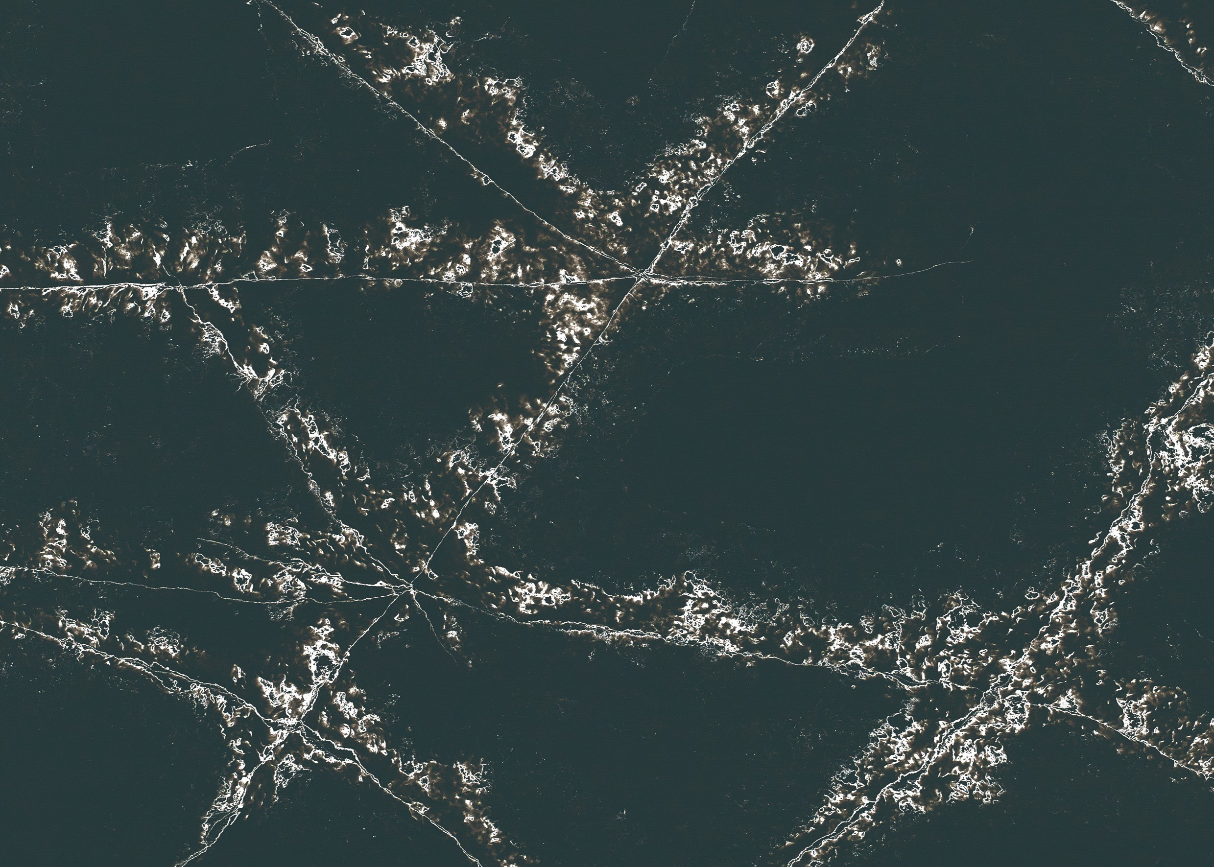 High Gloss Black Engineered Stone Anti Faded , Custom Quartz Countertop